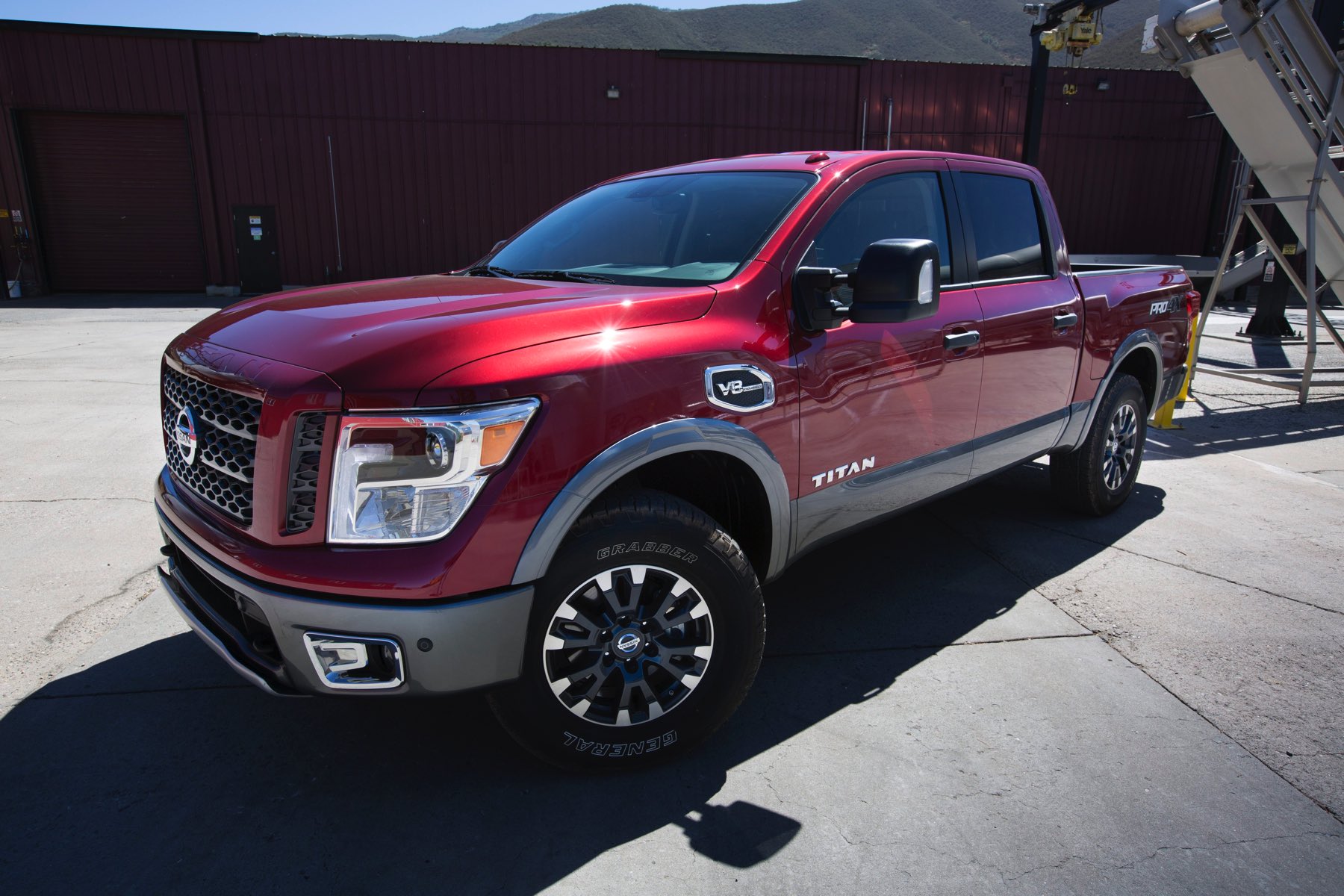 2017-Nissan-Titan-001 | txGarage