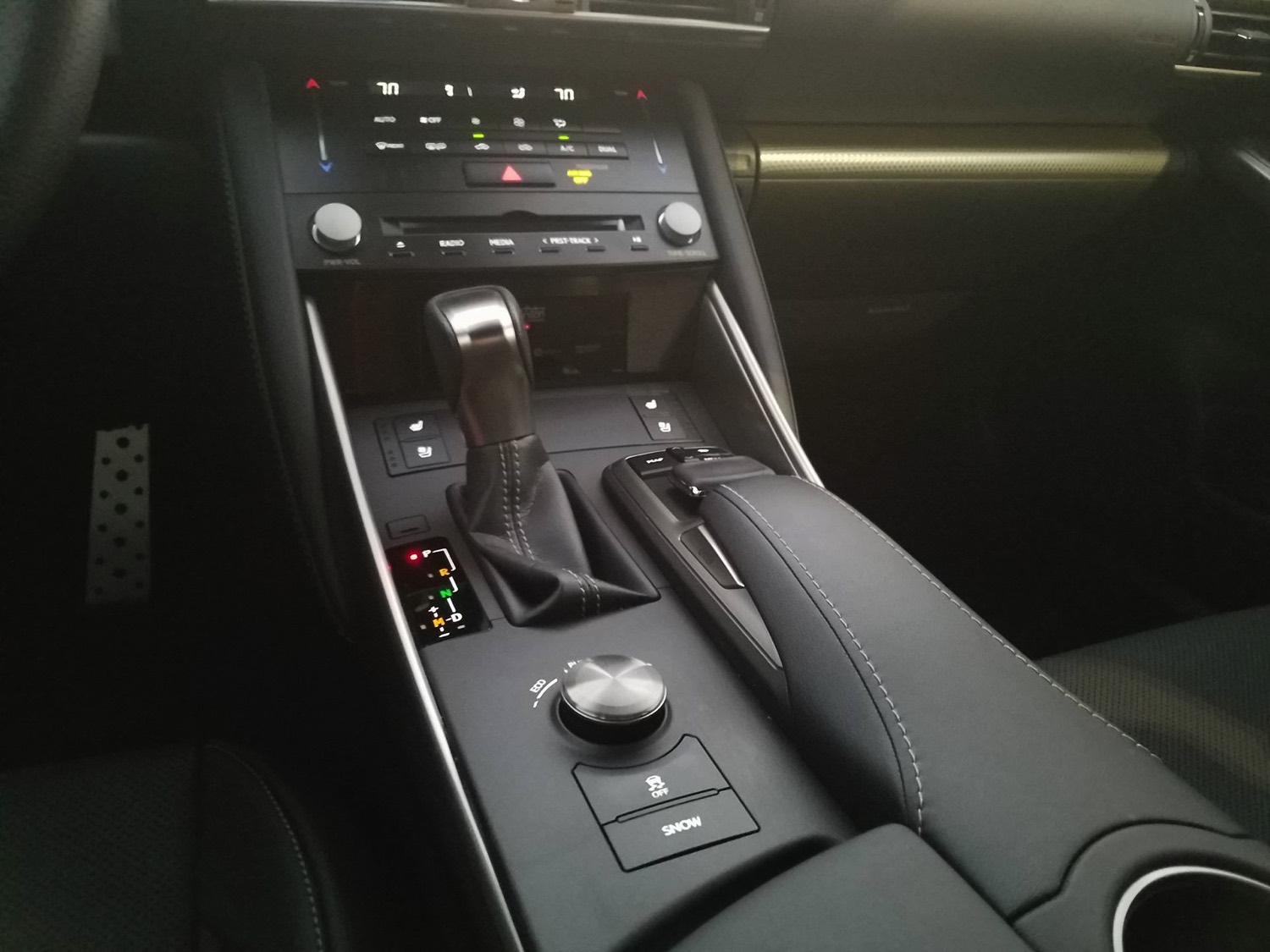 2017-Lexus-IS200-F-Sport-Jesus-Garcia–045 | txGarage