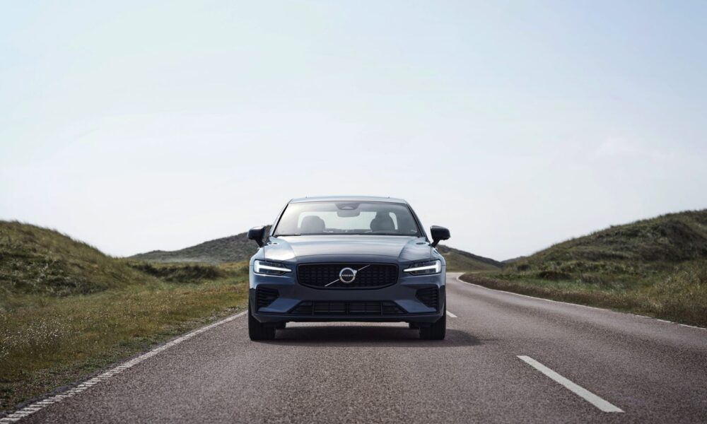 Volvo’s S60 Recharge – BUILT FOR HYPERACTIVE LIFESTYLES | txGarage