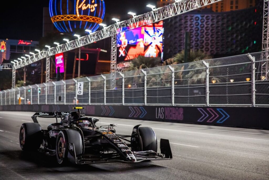 FORMULA 1 TECHNOLOGY: The Engineering Explained | txGarage